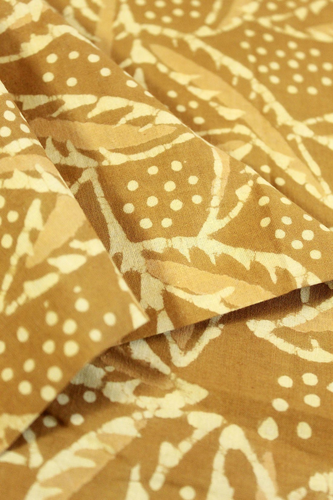 Dabu Print Fabric - Handcrafted Daboo Print Fabric – Weaves of Tradition