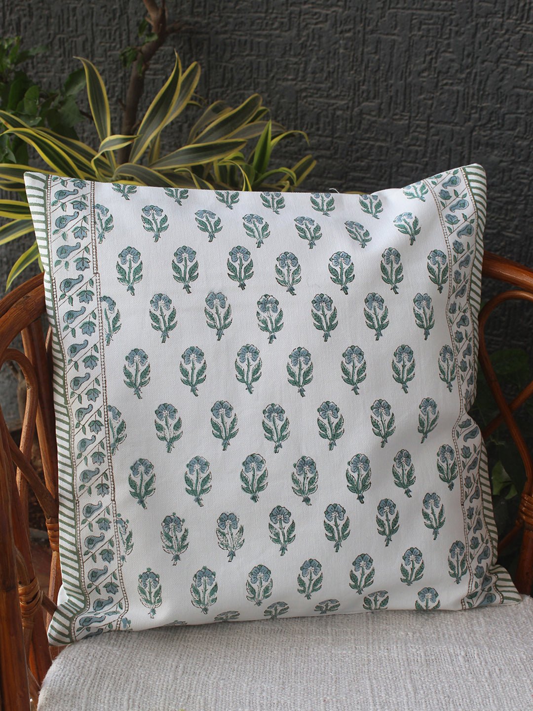 Home and Living – Weaves of Tradition
