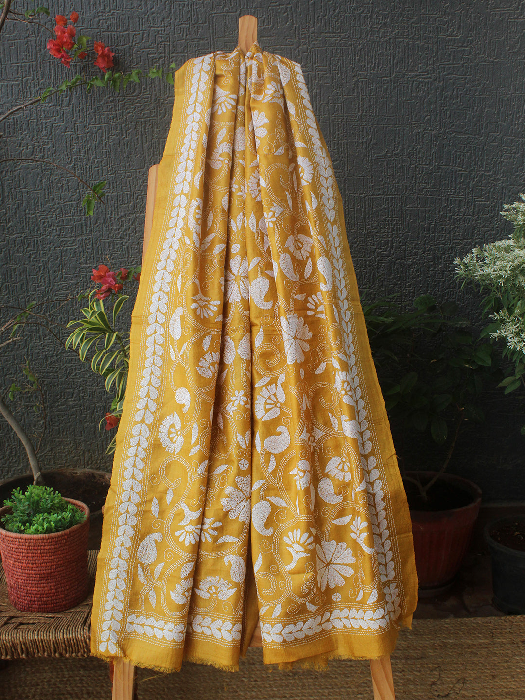 Mustard Tussar Silk Kantha Hand Embroidered Dupatta – Weaves of Tradition