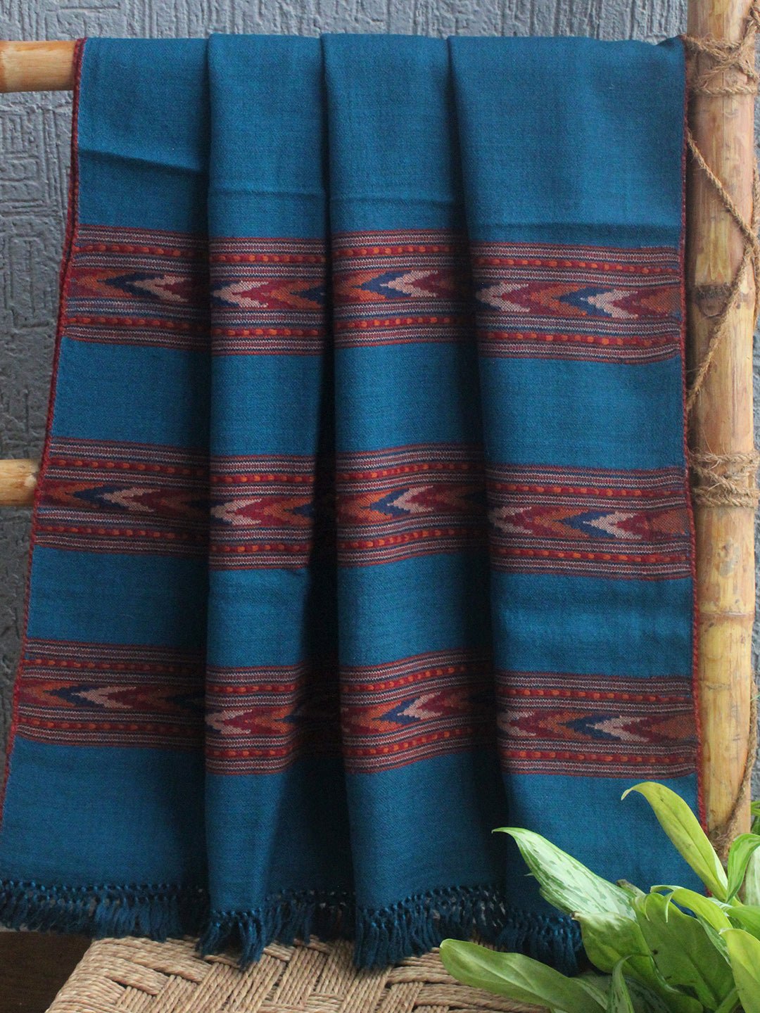 Blue Handloom Pure Wool Triple Border Kullu Shawl – Weaves of Tradition